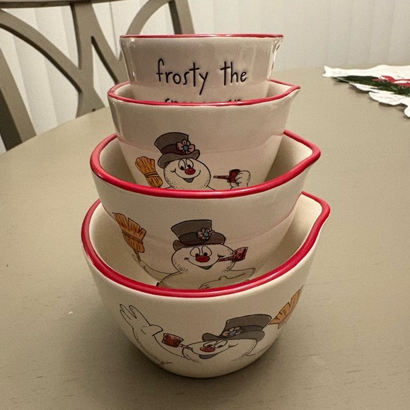 Rae Dunn | Kitchen | Rae Dunn Frosty The Snowman Measuring Cups | Poshmark